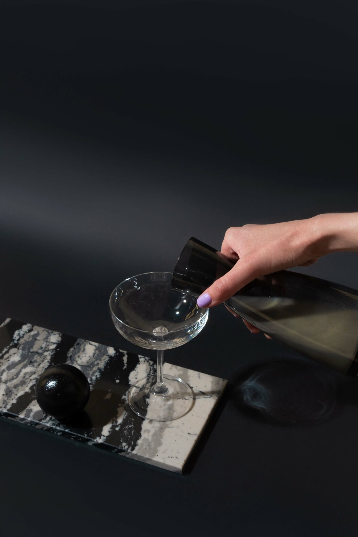 Schwarzer Marmor: Ideen, Arten & Pflegetipps